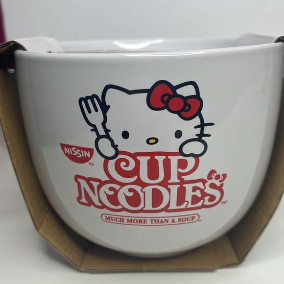 Hello Kitty | Kitchen | Hello Kitty Nissin Cup Noodles Raman Bowl W ...